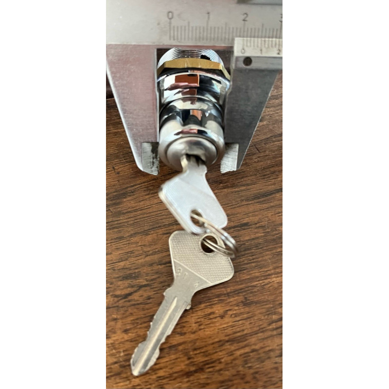 PUSH BOTTOM OPEN with keys BRASS